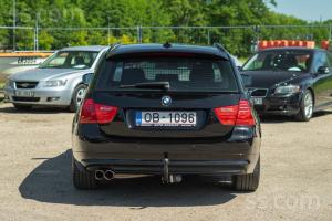 Black BMW 318 2012 in Liepaja, with an engine capacity of 2.00 L and mileage of 266 thousand km for 6250 €, photo 5 on AUTOMOTO.COM.LV