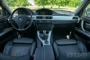 Black BMW 318 2012 in Liepaja, with an engine capacity of 2.00 L and mileage of 266 thousand km for 6250 €, photo 8 on AUTOMOTO.COM.LV