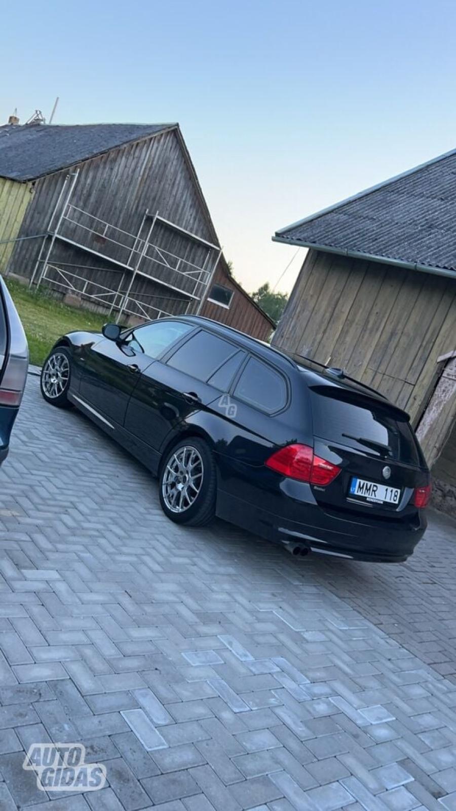 Black BMW 318 2012 in Klaipeda, with an engine capacity of 1.80 L and mileage of 355 thousand km for 6000 €, photo 10 on AUTOMOTO.COM.LV