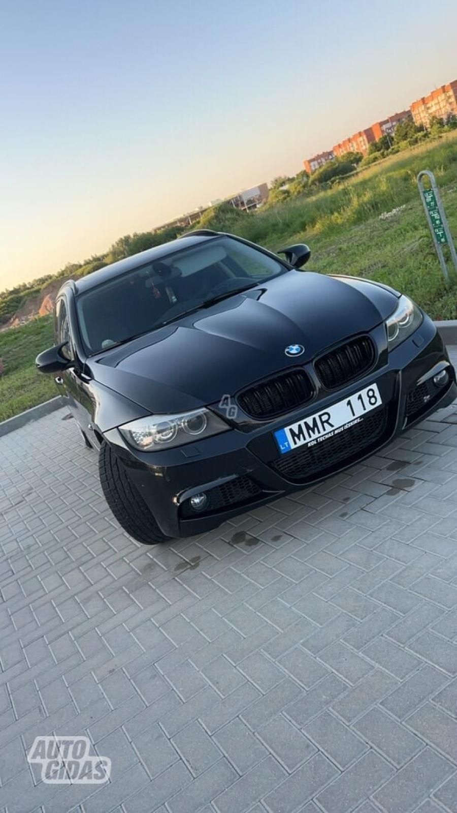 Black BMW 318 2012 in Klaipeda, with an engine capacity of 1.80 L and mileage of 355 thousand km for 6000 €, photo 12 on AUTOMOTO.COM.LV