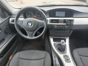Black BMW 318 2012 in Kaunas, with an engine capacity of 2.00 L and mileage of 300 thousand km for 3890 €, photo 11 on AUTOMOTO.COM.LV