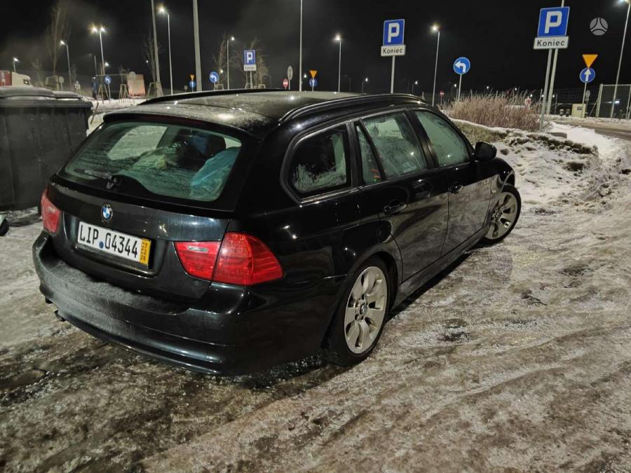 Melns BMW 318 2012 Telšiai, ar dzinēja tilpumu 2.00 L un nobraukumu 253 tūkst. km par 3950 €, foto 12 vietnē AUTOMOTO.COM.LV