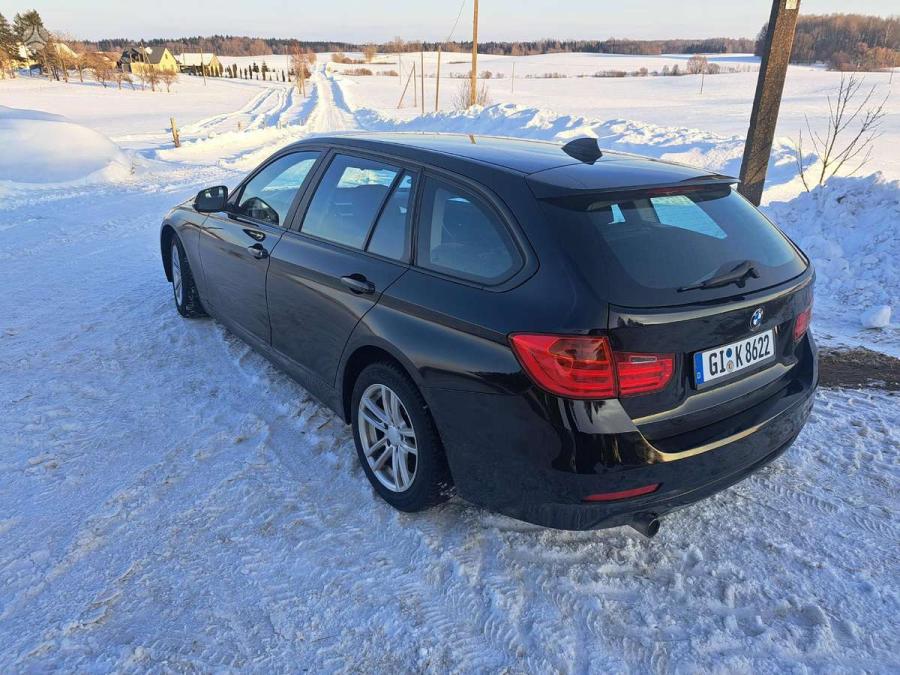 Melns BMW 318 2012 Šilalė, ar dzinēja tilpumu 2.00 L un nobraukumu 220 tūkst. km par 6300 €, foto 10 vietnē AUTOMOTO.COM.LV