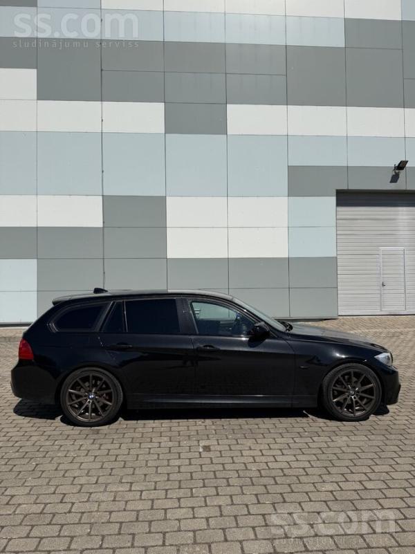 Melns BMW 318 2012 Rīga, ar dzinēja tilpumu 2.00 L un nobraukumu 324 tūkst. km par 11100 €, foto 2 vietnē AUTOMOTO.COM.LV