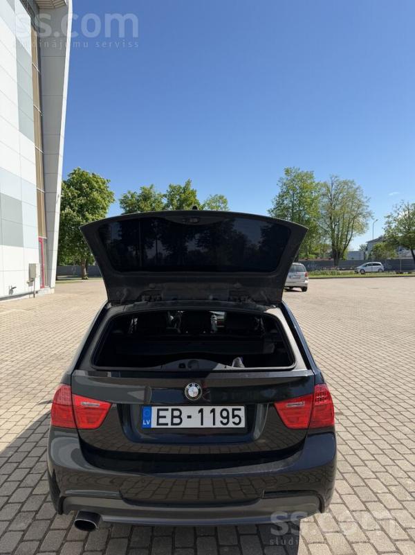 Melns BMW 318 2012 Rīga, ar dzinēja tilpumu 2.00 L un nobraukumu 324 tūkst. km par 11100 €, foto 4 vietnē AUTOMOTO.COM.LV