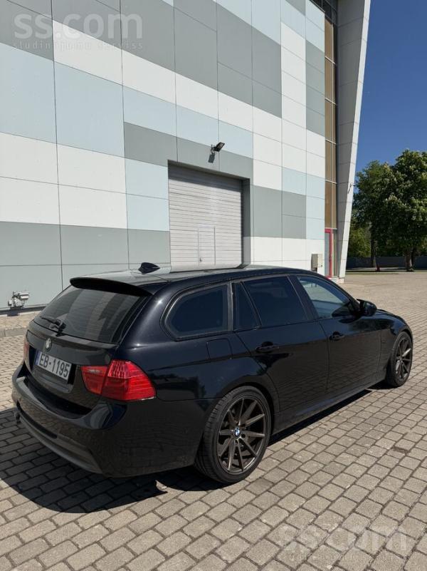 Melns BMW 318 2012 Rīga, ar dzinēja tilpumu 2.00 L un nobraukumu 324 tūkst. km par 11100 €, foto 6 vietnē AUTOMOTO.COM.LV