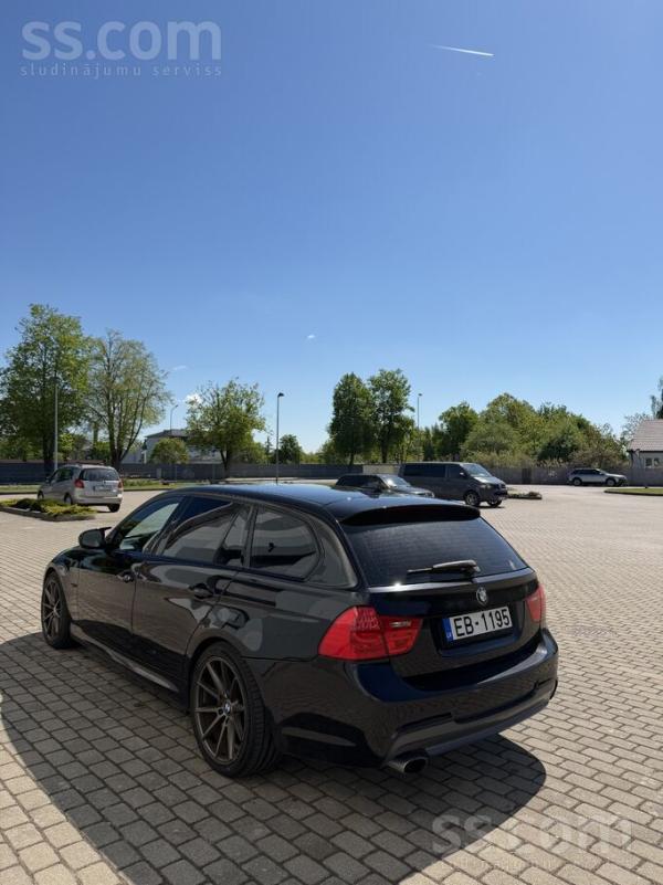 Melns BMW 318 2012 Rīga, ar dzinēja tilpumu 2.00 L un nobraukumu 324 tūkst. km par 11100 €, foto 9 vietnē AUTOMOTO.COM.LV