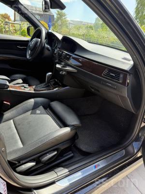 Black BMW 318 2012 in Riga, with an engine capacity of 2.00 L and mileage of 324 thousand km for 11100 €, photo 18 on AUTOMOTO.COM.LV