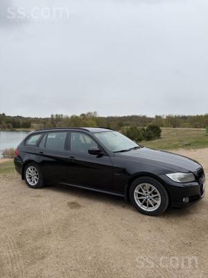 Melns BMW 318 2012 Daugavpils, ar dzinēja tilpumu 2.00 L un nobraukumu 193 tūkst. km par 4700 €, foto 4 vietnē AUTOMOTO.COM.LV