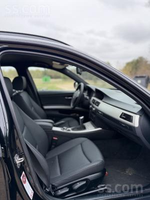 Melns BMW 318 2012 Daugavpils, ar dzinēja tilpumu 2.00 L un nobraukumu 193 tūkst. km par 4700 €, foto 12 vietnē AUTOMOTO.COM.LV