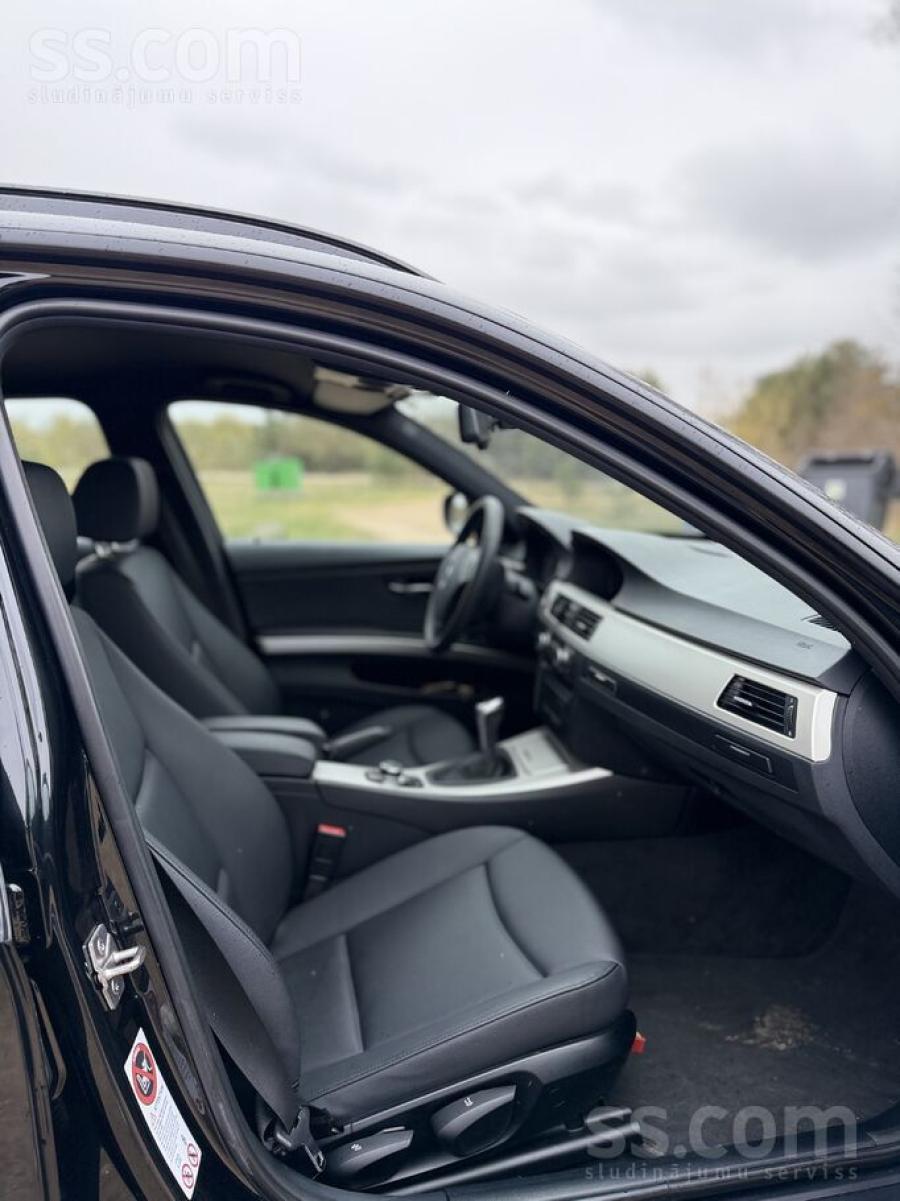 Melns BMW 318 2012 Daugavpils, ar dzinēja tilpumu 2.00 L un nobraukumu 193 tūkst. km par 4700 €, foto 12 vietnē AUTOMOTO.COM.LV