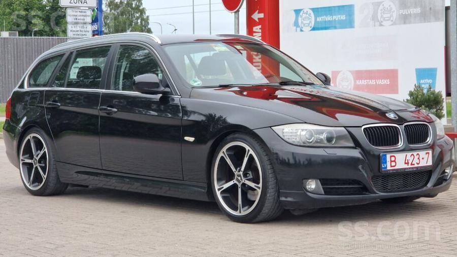 Melns BMW 318 2012 Jelgava, ar dzinēja tilpumu 2.00 L un nobraukumu 402 tūkst. km par 4450 €, foto 1 vietnē AUTOMOTO.COM.LV