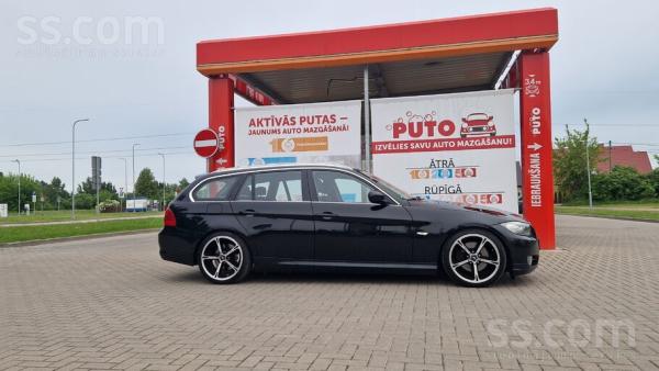 Black BMW 318 2012 in Jelgava, with an engine capacity of 2.00 L and mileage of 402 thousand km for 4450 €, photo 9 on AUTOMOTO.COM.LV