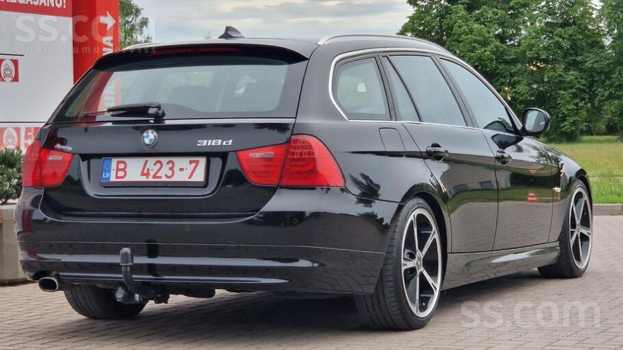 Melns BMW 318 2012 Jelgava, ar dzinēja tilpumu 2.00 L un nobraukumu 402 tūkst. km par 4450 €, foto 11 vietnē AUTOMOTO.COM.LV