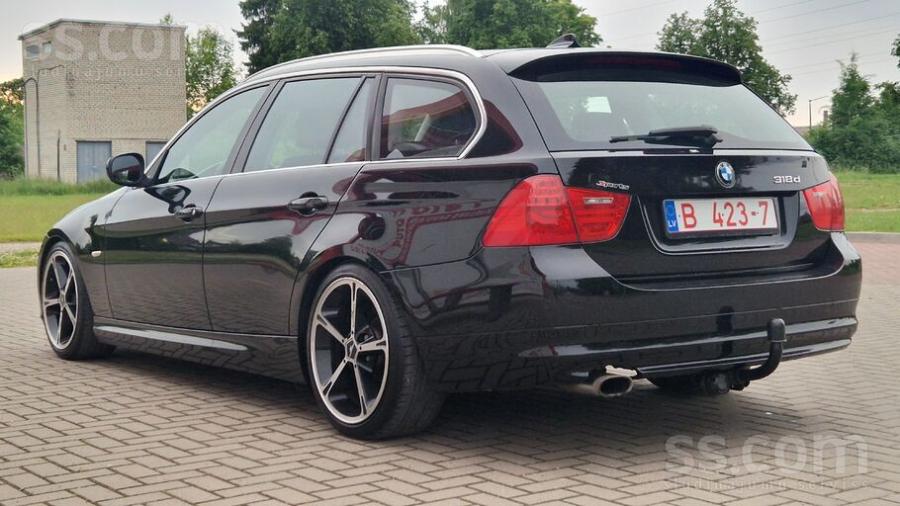 Melns BMW 318 2012 Jelgava, ar dzinēja tilpumu 2.00 L un nobraukumu 402 tūkst. km par 4450 €, foto 15 vietnē AUTOMOTO.COM.LV