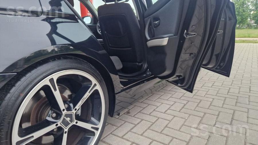Melns BMW 318 2012 Jelgava, ar dzinēja tilpumu 2.00 L un nobraukumu 402 tūkst. km par 4450 €, foto 26 vietnē AUTOMOTO.COM.LV