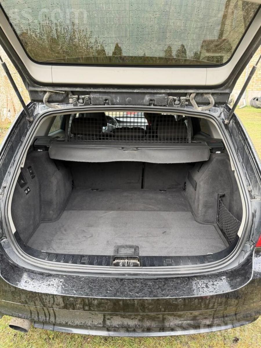 Black BMW 318 2012 in Riga, with an engine capacity of 2.00 L and mileage of 235 thousand km for 3800 €, photo 8 on AUTOMOTO.COM.LV
