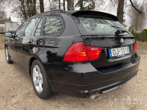 Black BMW 318 2012 in Riga, with an engine capacity of 2.00 L and mileage of 251 thousand km for 5790 €, photo 4 on AUTOMOTO.COM.LV
