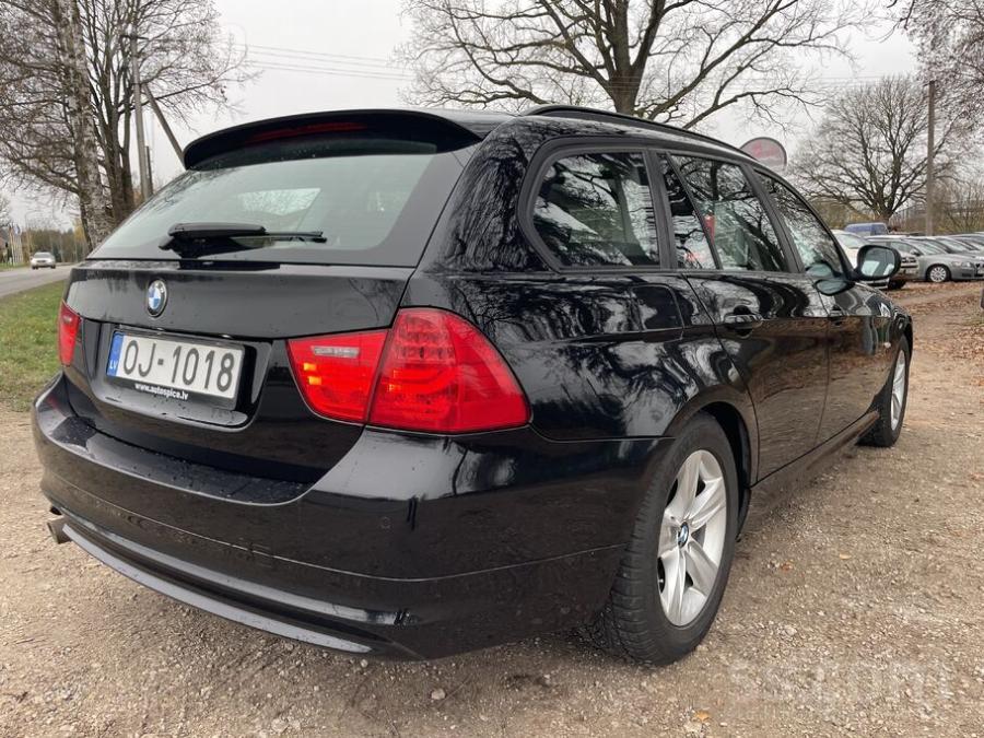 Black BMW 318 2012 in Riga, with an engine capacity of 2.00 L and mileage of 251 thousand km for 5790 €, photo 6 on AUTOMOTO.COM.LV