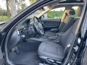 Black BMW 318 2012 in Riga, with an engine capacity of 2.00 L and mileage of 251 thousand km for 5790 €, photo 11 on AUTOMOTO.COM.LV