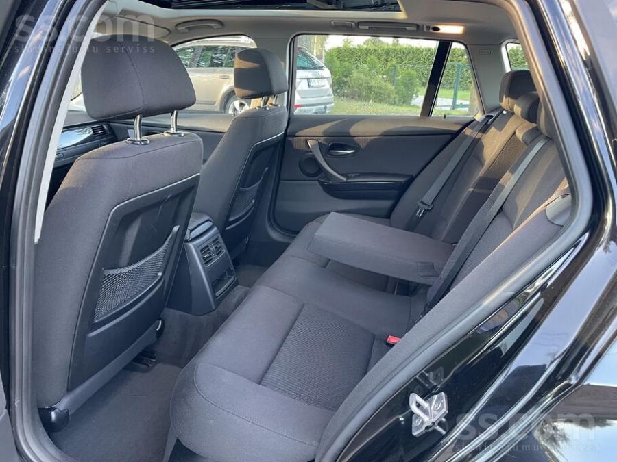 Black BMW 318 2012 in Riga, with an engine capacity of 2.00 L and mileage of 251 thousand km for 5790 €, photo 13 on AUTOMOTO.COM.LV