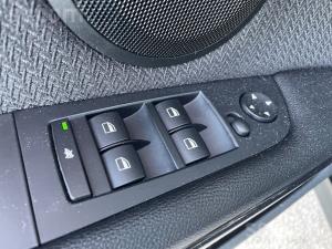 Black BMW 318 2012 in Riga, with an engine capacity of 2.00 L and mileage of 251 thousand km for 5790 €, photo 28 on AUTOMOTO.COM.LV