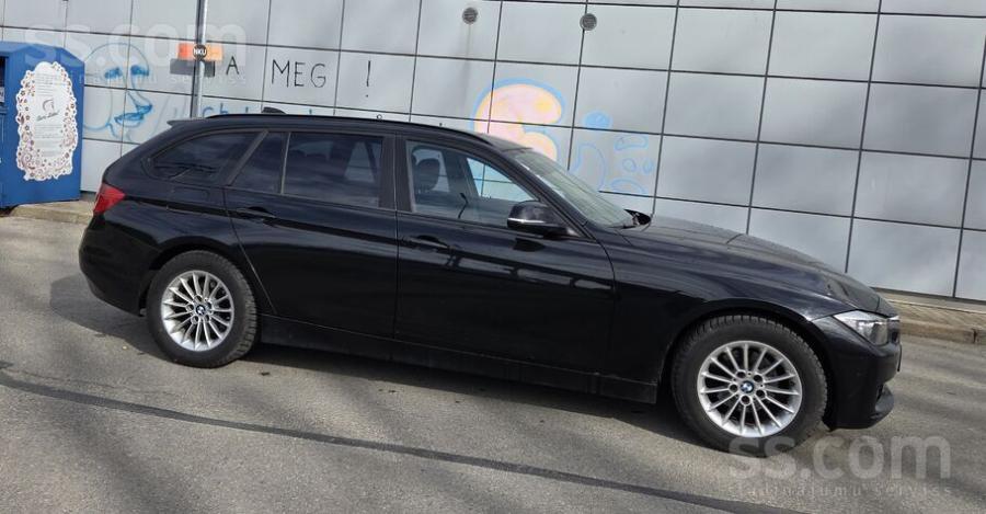 Black BMW 318 2012 in Riga, with an engine capacity of 2.00 L and mileage of 246 thousand km for 6250 €, photo 7 on AUTOMOTO.COM.LV