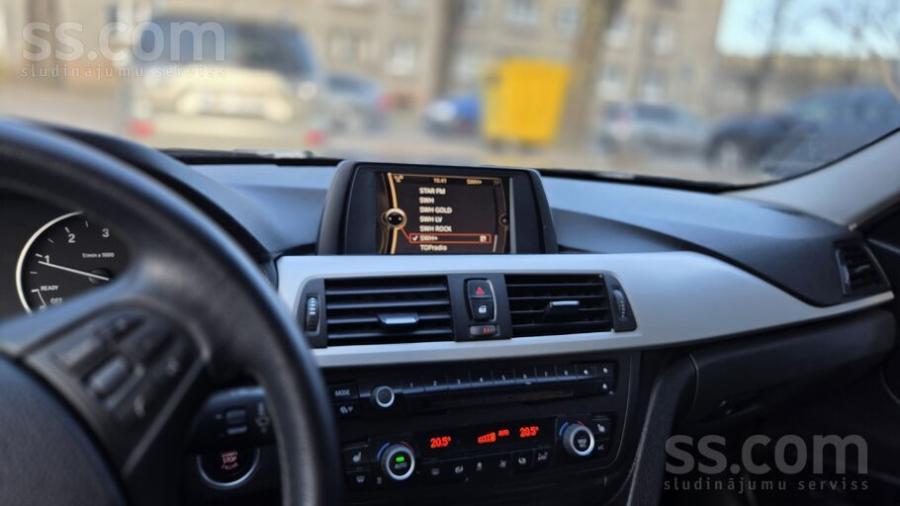 Black BMW 318 2012 in Riga, with an engine capacity of 2.00 L and mileage of 246 thousand km for 6250 €, photo 19 on AUTOMOTO.COM.LV