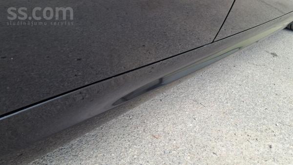 Black BMW 318 2012 in Ogre, with an engine capacity of 2.00 L and mileage of 254 thousand km for 5750 €, photo 9 on AUTOMOTO.COM.LV
