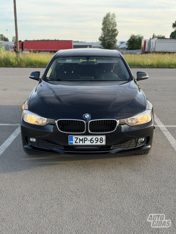 Melns BMW 318 2012 Šauļi, ar dzinēja tilpumu 2.00 L un nobraukumu 351 tūkst. km par 6777 €, foto 2 vietnē AUTOMOTO.COM.LV