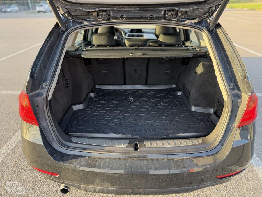 Black BMW 318 2012 in Siauliai, with an engine capacity of 2.00 L and mileage of 351 thousand km for 6777 €, photo 11 on AUTOMOTO.COM.LV