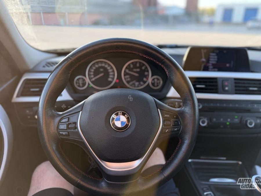 Black BMW 318 2012 in Siauliai, with an engine capacity of 2.00 L and mileage of 351 thousand km for 6777 €, photo 15 on AUTOMOTO.COM.LV