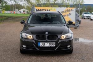Black BMW 318 2012 in Riga, with an engine capacity of 2.00 L and mileage of 266 thousand km for 6250 €, photo 55 on AUTOMOTO.COM.LV