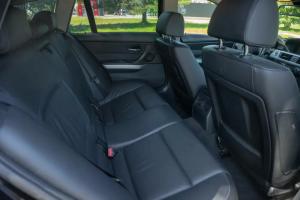Black BMW 318 2012 in Liepaja, with an engine capacity of 2.00 L and mileage of 266 thousand km for 6250 €, photo 13 on AUTOMOTO.COM.LV