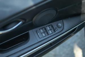 Black BMW 318 2012 in Liepaja, with an engine capacity of 2.00 L and mileage of 266 thousand km for 6250 €, photo 23 on AUTOMOTO.COM.LV