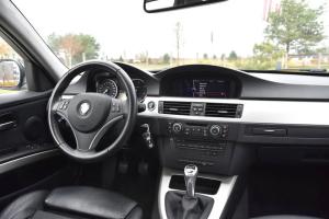 Melns BMW 318 2012 Mārupe, ar dzinēja tilpumu 2.00 L un nobraukumu 284 tūkst. km par 5490 €, foto 17 vietnē AUTOMOTO.COM.LV