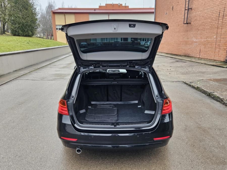 Black BMW 318 2012 in Riga, with an engine capacity of 2.00 L and mileage of 265 thousand km for 7490 €, photo 19 on AUTOMOTO.COM.LV
