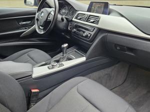 Black BMW 318 2012 in Riga, with an engine capacity of 2.00 L and mileage of 265 thousand km for 7490 €, photo 25 on AUTOMOTO.COM.LV