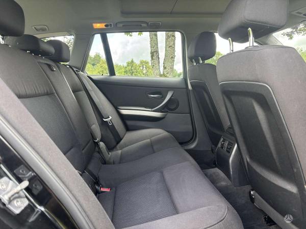 Melns BMW 318 2012 Varėna, ar dzinēja tilpumu 2.00 L un nobraukumu 268 tūkst. km par 4700 €, foto 10 vietnē AUTOMOTO.COM.LV