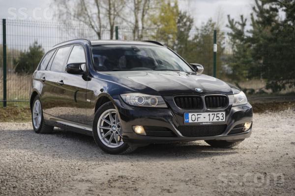 Black BMW 318 2012 in Riga, with an engine capacity of 2.00 L and mileage of 284 thousand km for 6390 €, photo 3 on AUTOMOTO.COM.LV
