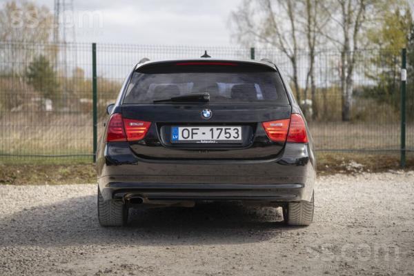 Black BMW 318 2012 in Riga, with an engine capacity of 2.00 L and mileage of 284 thousand km for 6390 €, photo 5 on AUTOMOTO.COM.LV