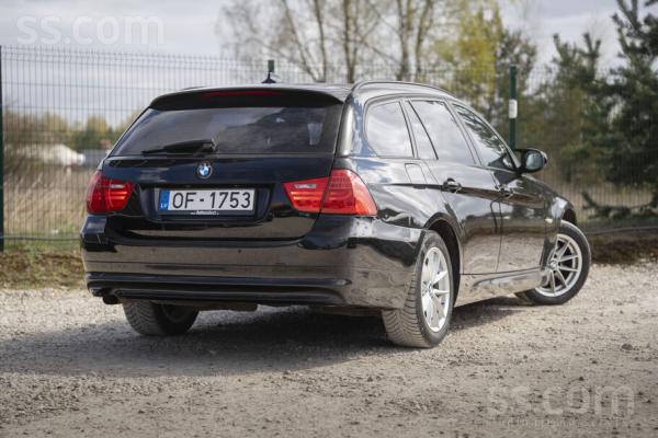 Black BMW 318 2012 in Riga, with an engine capacity of 2.00 L and mileage of 284 thousand km for 6390 €, photo 6 on AUTOMOTO.COM.LV