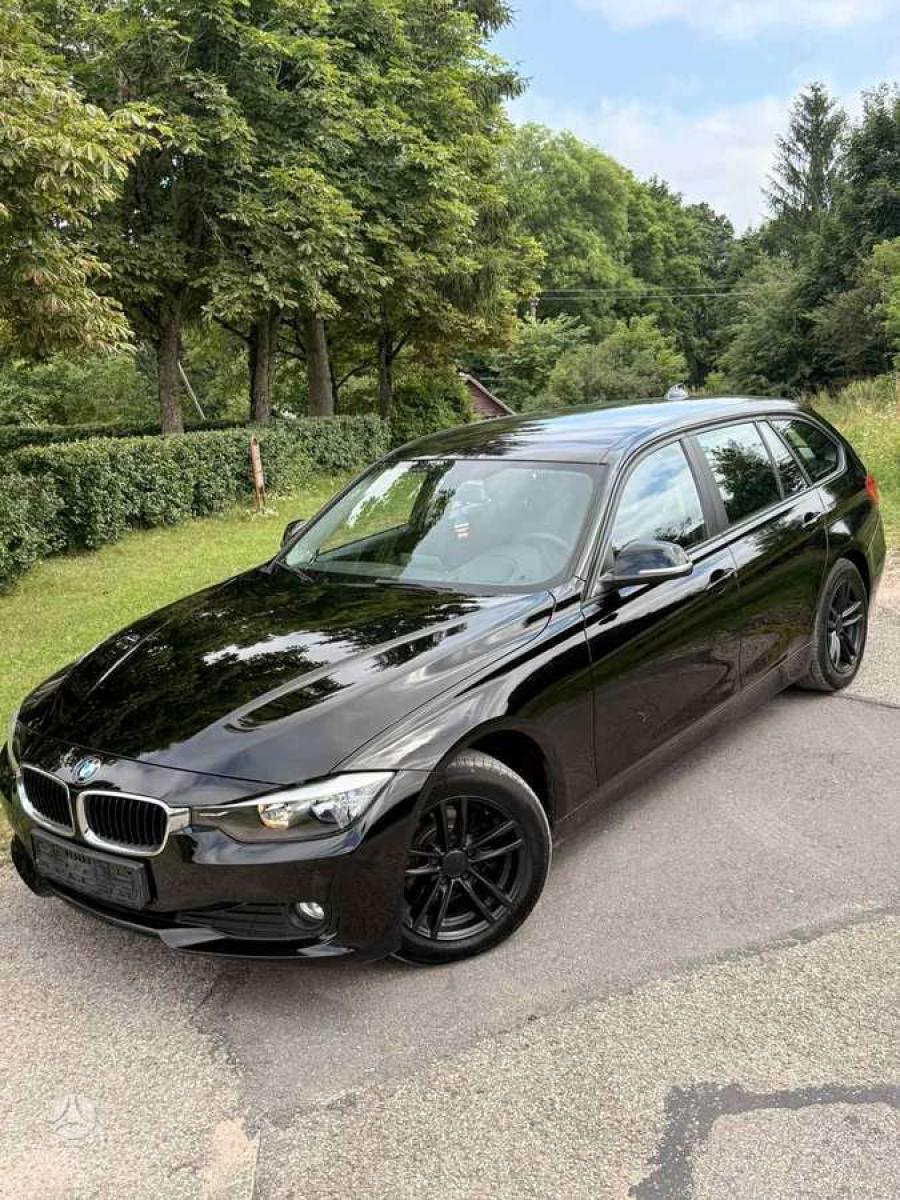 Black BMW 318 2012 in Utena, with an engine capacity of 2.00 L and mileage of 212 thousand km for 6200 €, photo 1 on AUTOMOTO.COM.LV