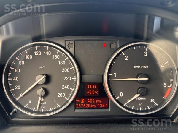 Black BMW 318 2012 in Jelgava, with an engine capacity of 2.00 L and mileage of 260 thousand km for 4100 €, photo 10 on AUTOMOTO.COM.LV