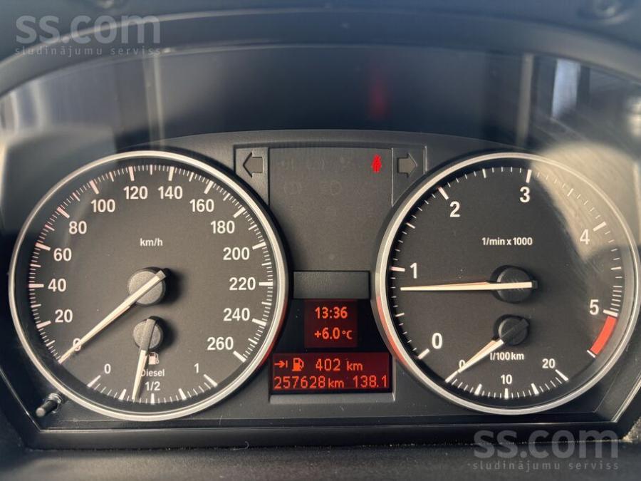 Черный БМВ 318 2012 в Елгава, объемом двигателя 2.00 л и пробегом 260 тыс. км за 4100 €, фото 10 на AUTOMOTO.COM.LV