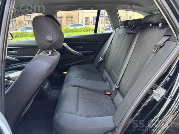 Black BMW 318 2012 in Bauska, with an engine capacity of 2.00 L and mileage of 345 thousand km for 5890 €, photo 11 on AUTOMOTO.COM.LV