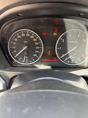 Melns BMW 318 2012 Kauņa, ar dzinēja tilpumu 2.00 L un nobraukumu 221 tūkst. km par 3500 €, foto 9 vietnē AUTOMOTO.COM.LV
