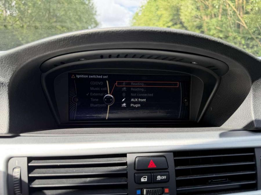 Melns BMW 318 2012 Kauņa, ar dzinēja tilpumu 2.00 L un nobraukumu 221 tūkst. km par 3500 €, foto 10 vietnē AUTOMOTO.COM.LV