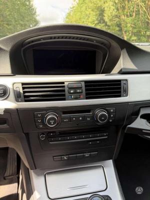 Melns BMW 318 2012 Kauņa, ar dzinēja tilpumu 2.00 L un nobraukumu 221 tūkst. km par 3500 €, foto 12 vietnē AUTOMOTO.COM.LV