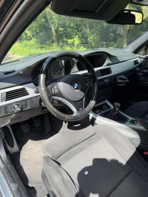 Melns BMW 318 2012 Kauņa, ar dzinēja tilpumu 2.00 L un nobraukumu 221 tūkst. km par 3500 €, foto 17 vietnē AUTOMOTO.COM.LV